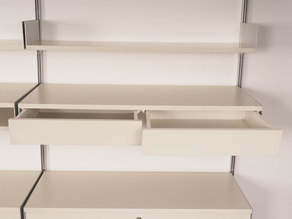 Large Vitsoe 606 Universal Shelving System – Dieter Rams - VAEN